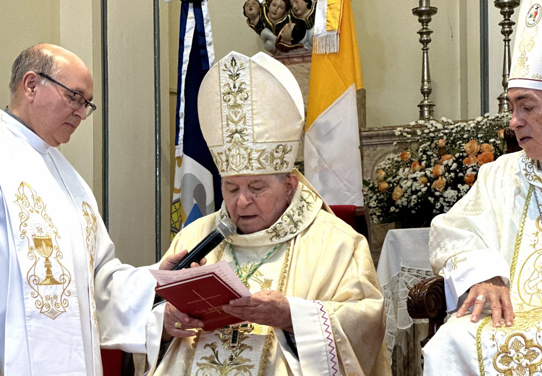 Celebração: Dom Jorge comemora seu aniversário natalício e episcopal na ...